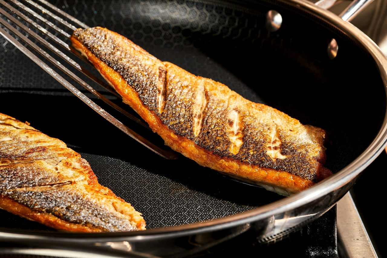Best Frying Pan for Fish: The Best Sear Every Time – HexClad Cookware