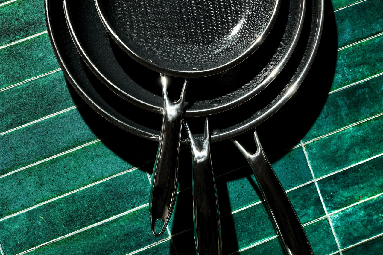 Knives & Cutting Boards