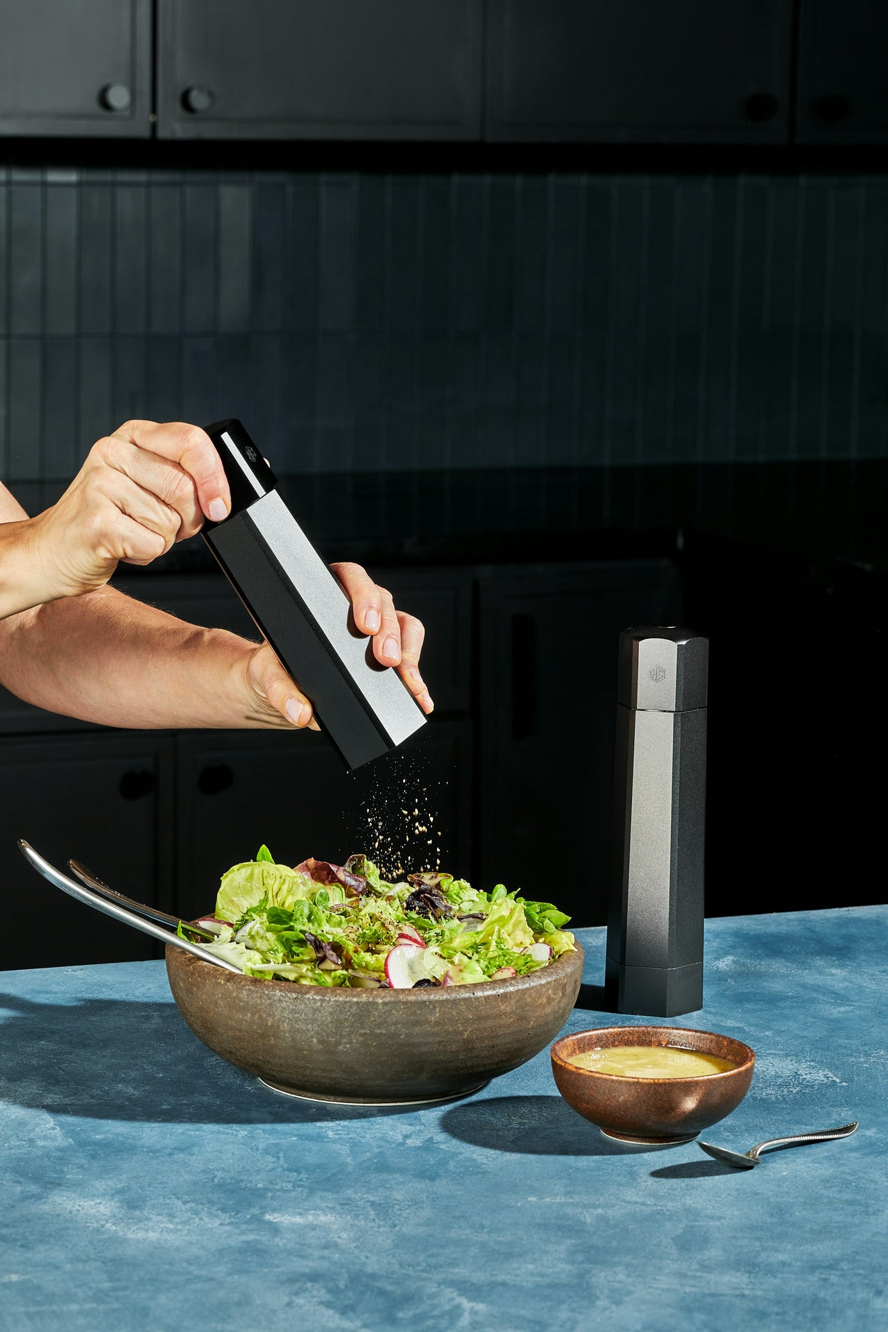 5 Tools That Make Cooking So Much Easier – HexClad Cookware