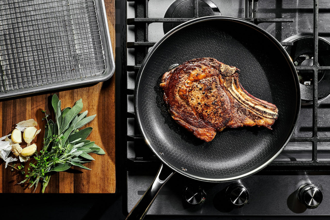 Knives & Cutting Boards