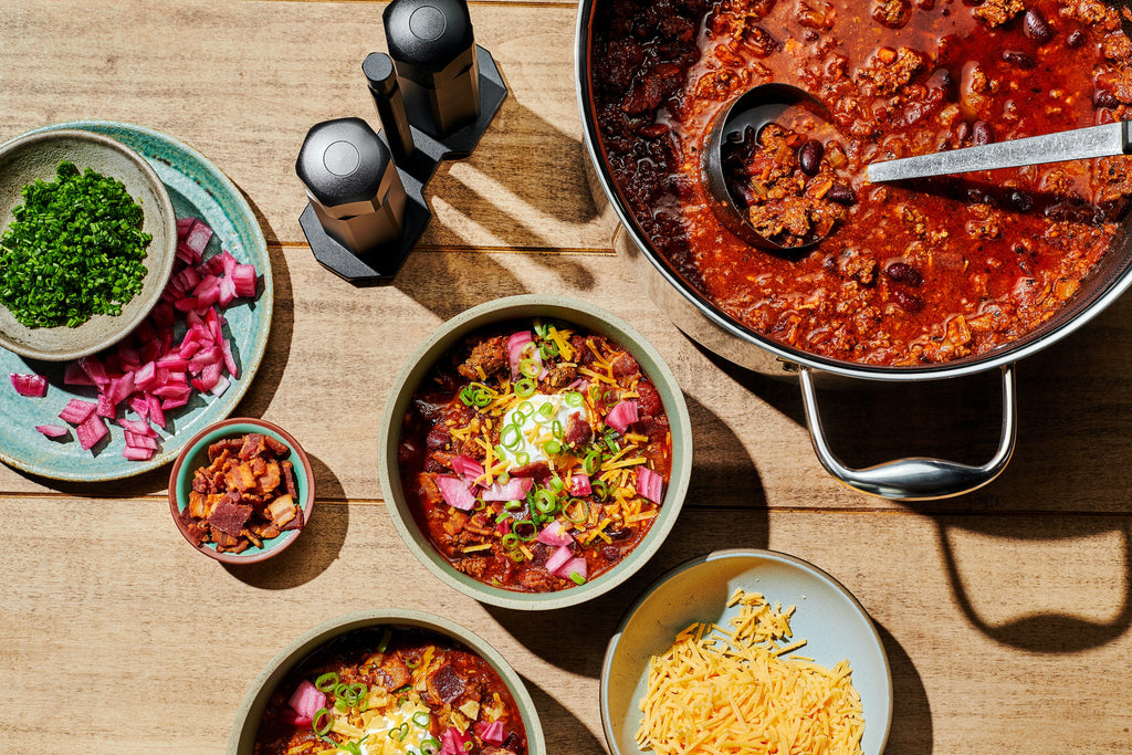 Smoky Beef & Bacon Chili – HexClad Cookware