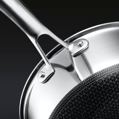3QT Hybrid Saucepan with Lid | HexClad Cookware