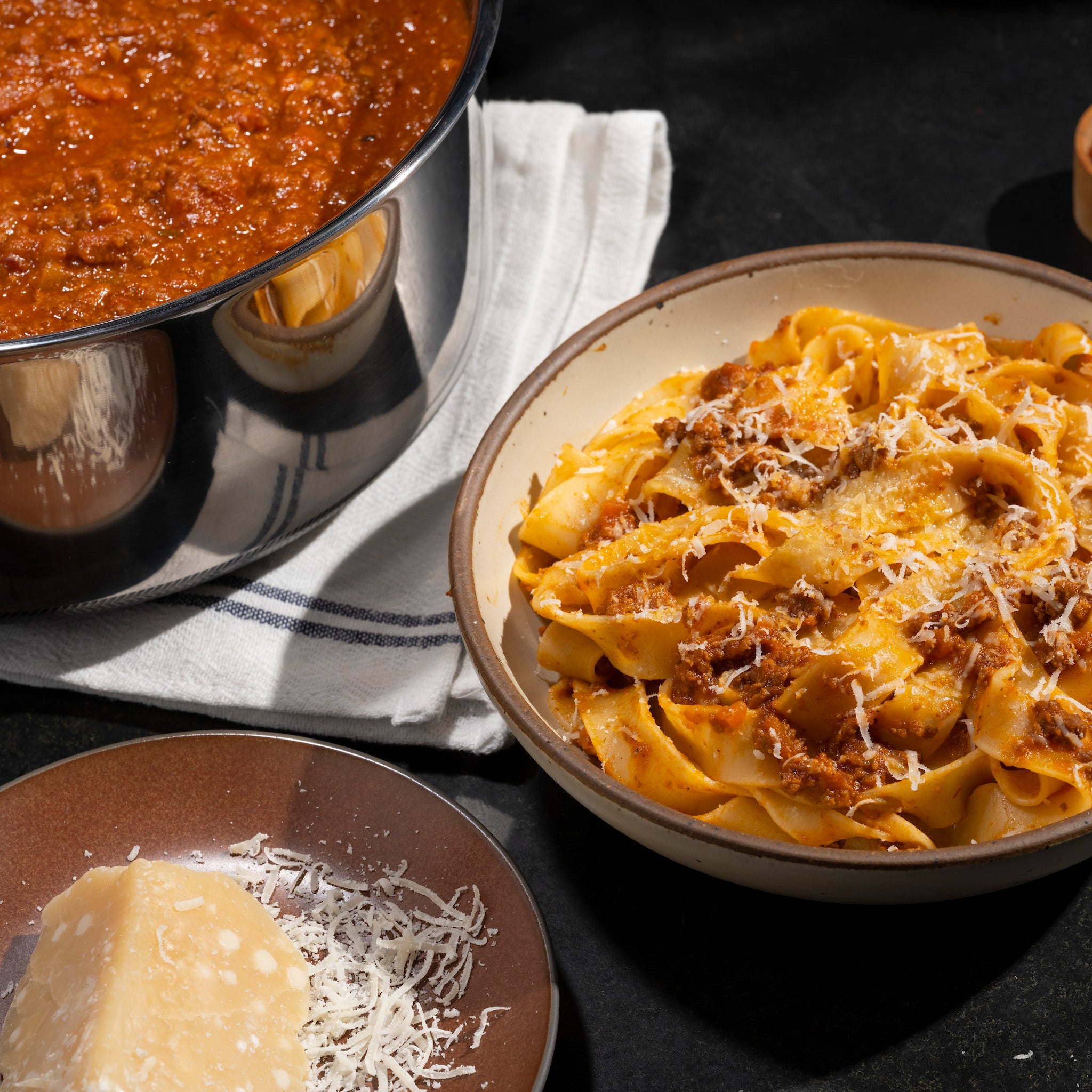 5 QT Saucepan – Hexclad Cookware